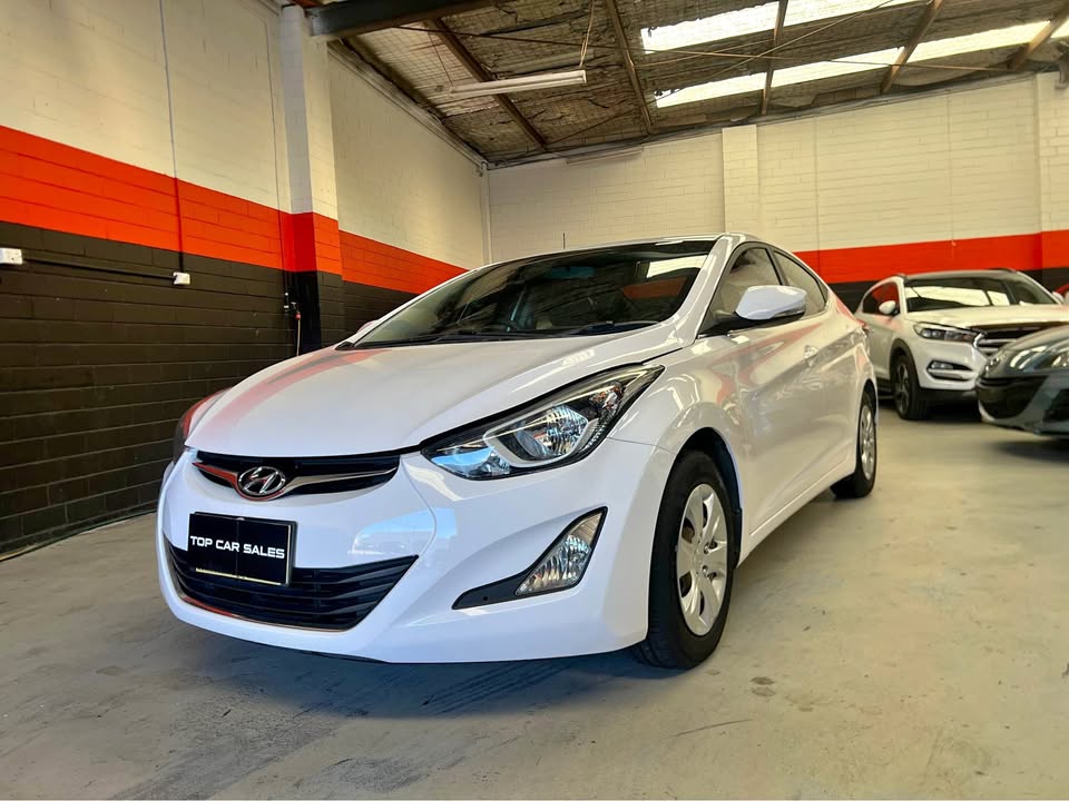 2015 Hyundai Elantra Auto | Top Car Sales